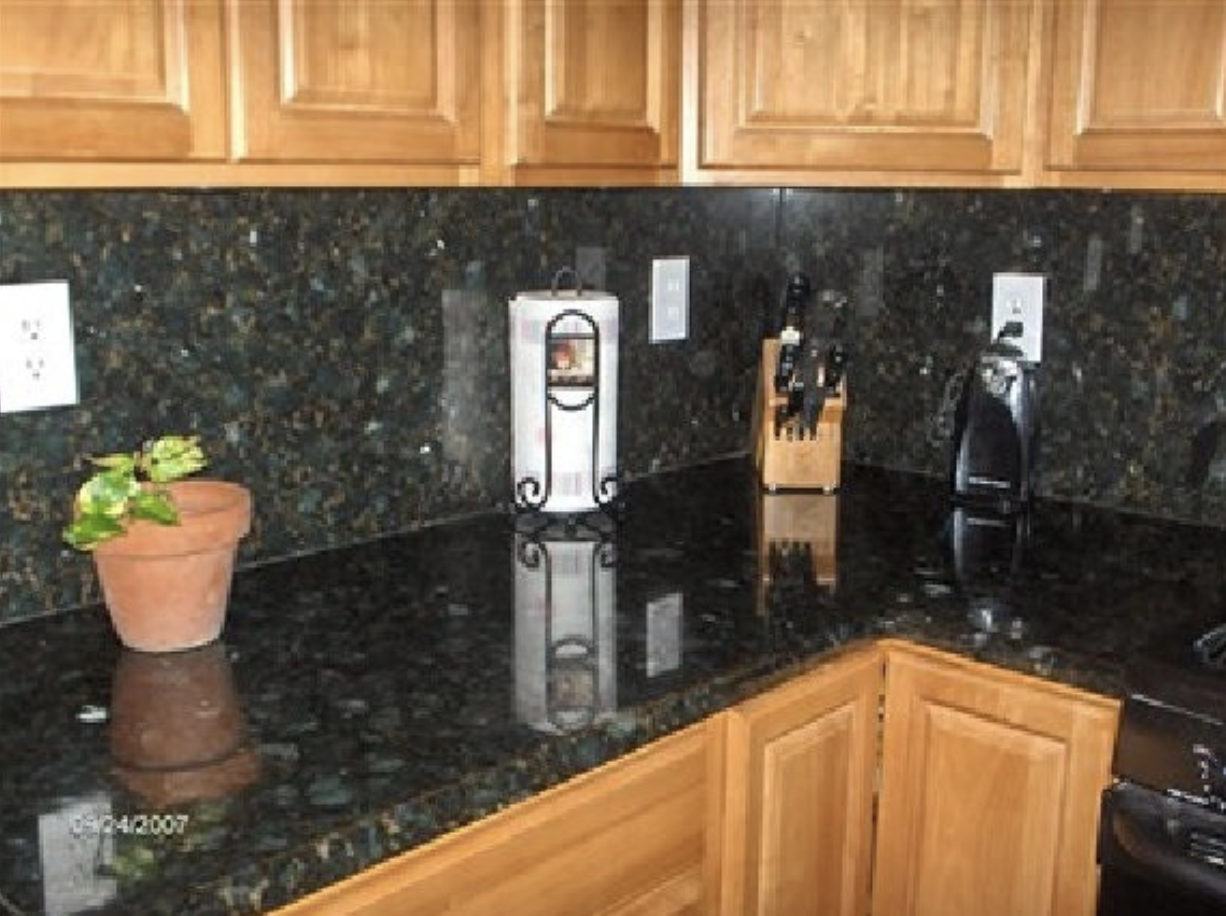 Verde Butterfly – 136 – Sanamarbre